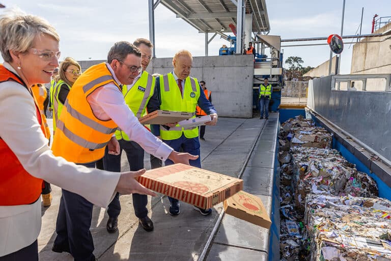 Visy Australian-first technology boosts Victoria’s recycling - Waste ...