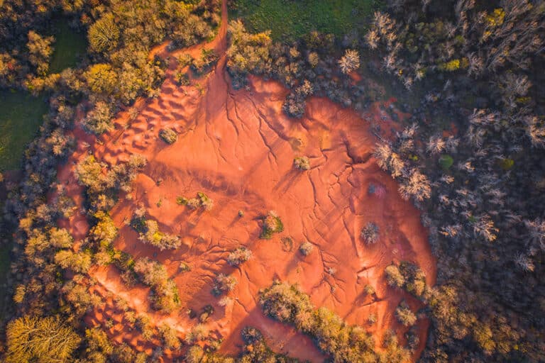 Champion of solving ‘red mud’ industrial waste named UniSC’s top ...