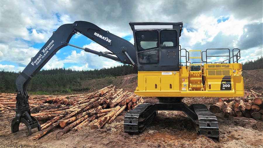 Komatsu Forest excavators are fully loaded - Waste Management Review